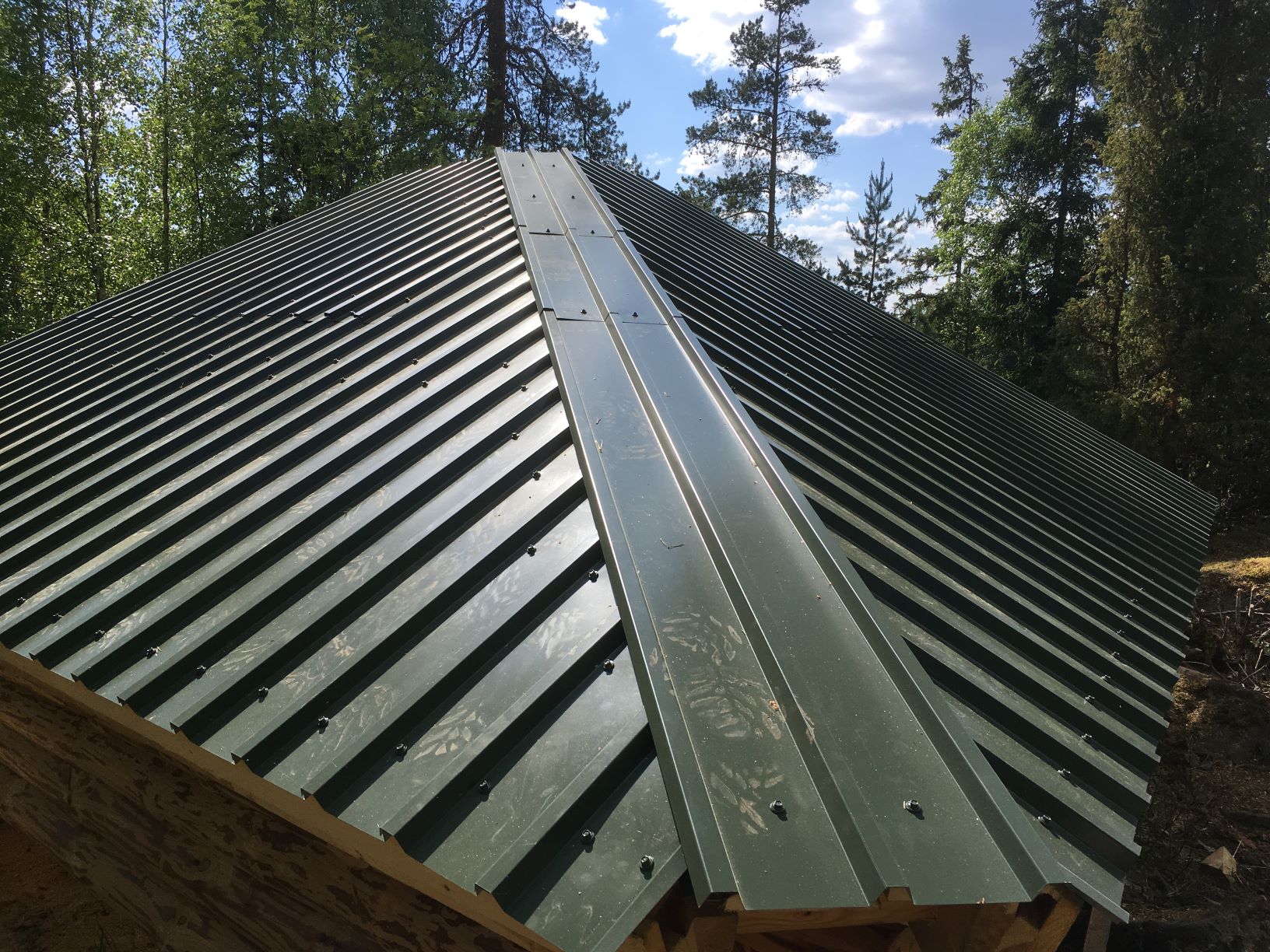 How to build a lean-to shelter in the woods